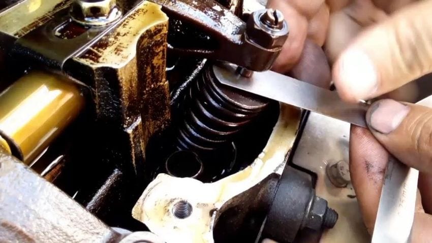 ¿SE CALIBRAN LAS VÁLVULAS DE LOS MOTORES? – AutosyAutopartes